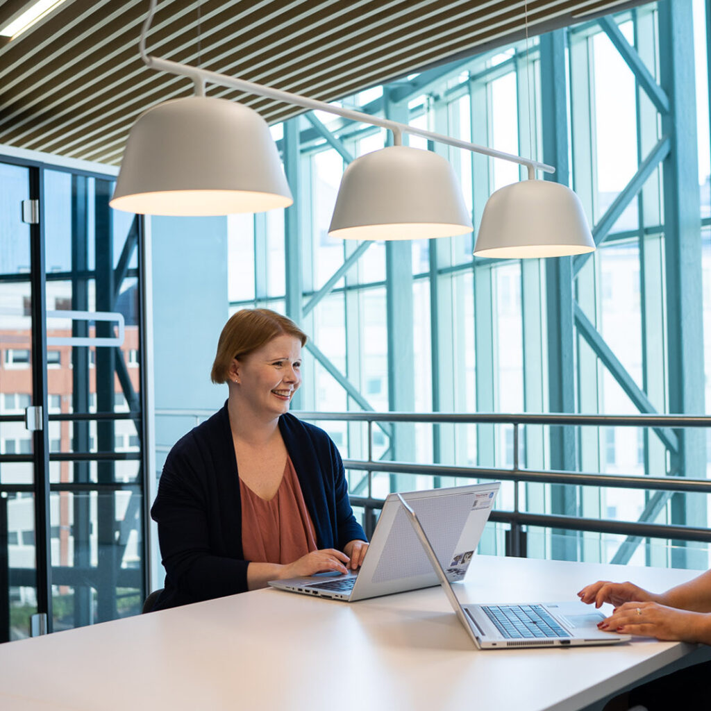 Humbol | Tool to manage Employee Experience and Performance